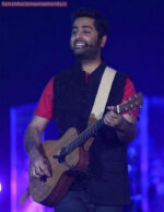 Arijit Singh Wiki, Biography, Age, Height, Weight, Wife, Family, Net ...